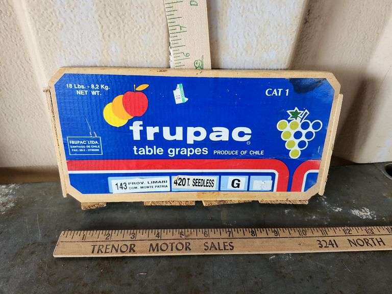 5.5''X12'' Frupac Table Grapes Wood Box End - Auction Ohio