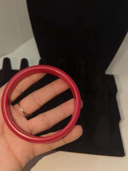 Vintage Red Bakelite Bangle Bracelet - Auction Ohio