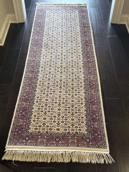Persian Runner Rug - Auction Ohio