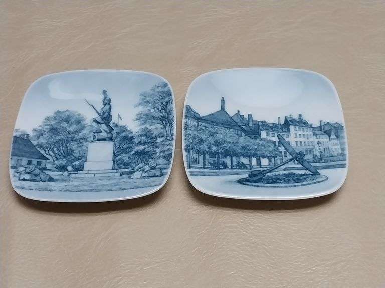 Vintage MIni Porcelain Plates made in Denmark by... - Auction Ohio