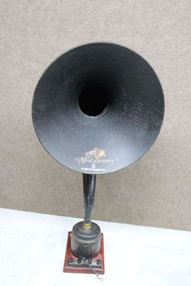 Early 20th Century The Magnavox Co. Radio Speaker Model R3 - Auction Ohio