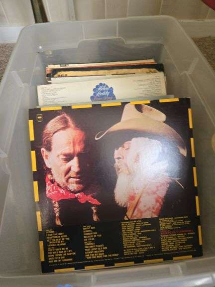 Assorted vintage record albums - Auction Ohio