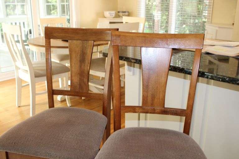 Contemporary Counter Stools - Auction Ohio