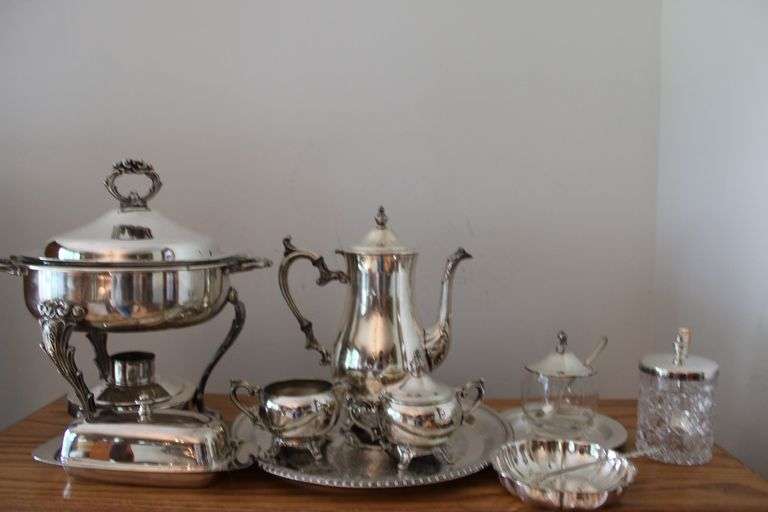 Silver Plate Serveware - Auction Ohio