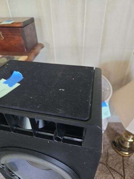 Bose stereo speaker - Auction Ohio