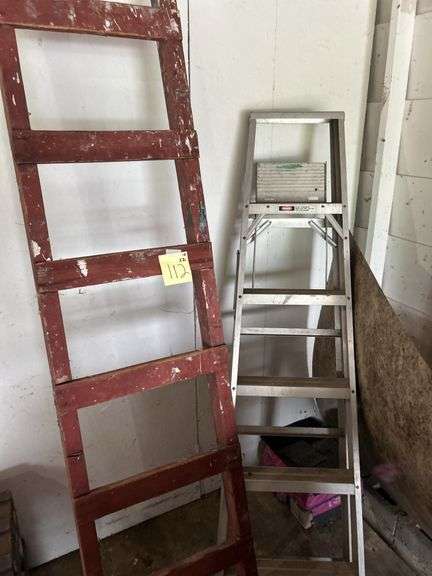 Step Ladder, Wooden Ladder - Auction Ohio