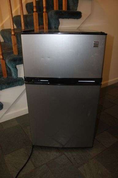 Kenmore Mini Refrigerator Freezer - Auction Ohio