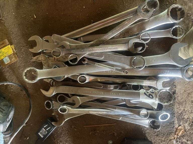 Set of wrenches - Auction Ohio