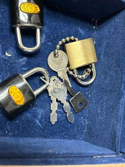 Walt Disney Gallery Box w/ Miniature Locks - Auction Ohio