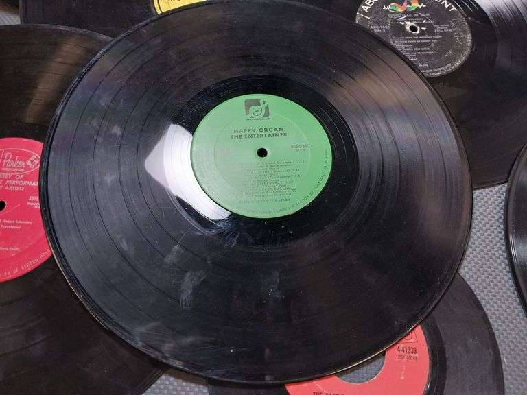 Large Assorted Lot of 33 RPM Records – Mixed Labels - Auction Ohio