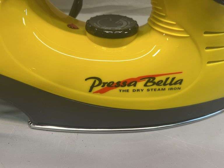Pressa Bella Dry Steam Iron Y-821 with Measuring Cup - Auction Ohio