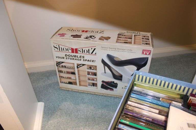 Mixed Closet Assortment - Auction Ohio