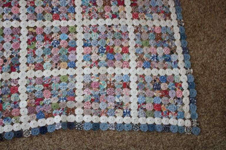 Calico Circles Quilt - Auction Ohio
