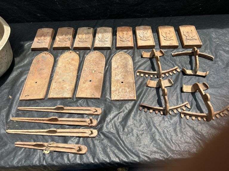 VTG Cast Iron Decorative Items - Auction Ohio