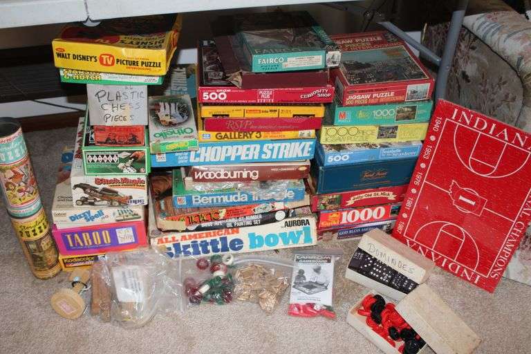 Vintage Games Lot - Auction Ohio