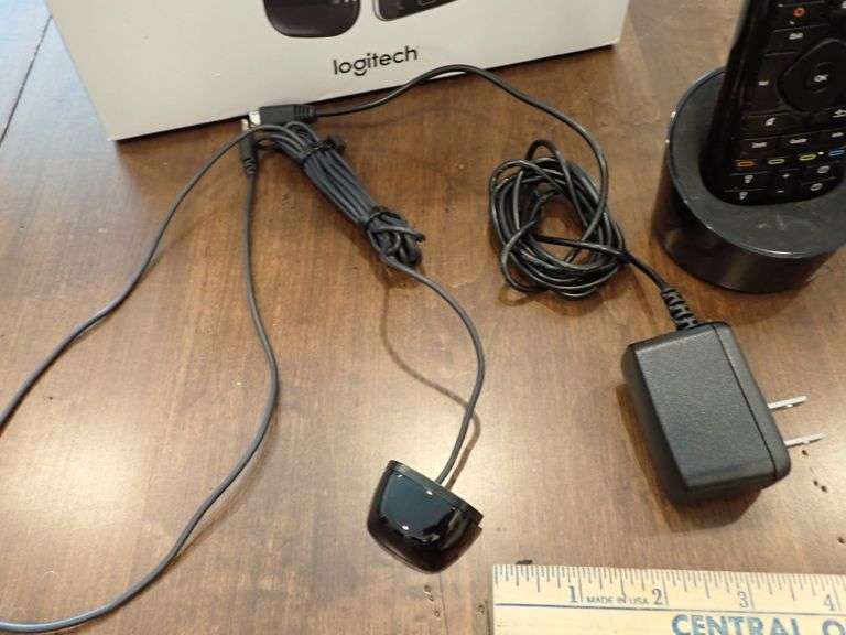 LOGITECH HARMONY ELITE Logitech 915-000256 Remote Control, Hub & App ...