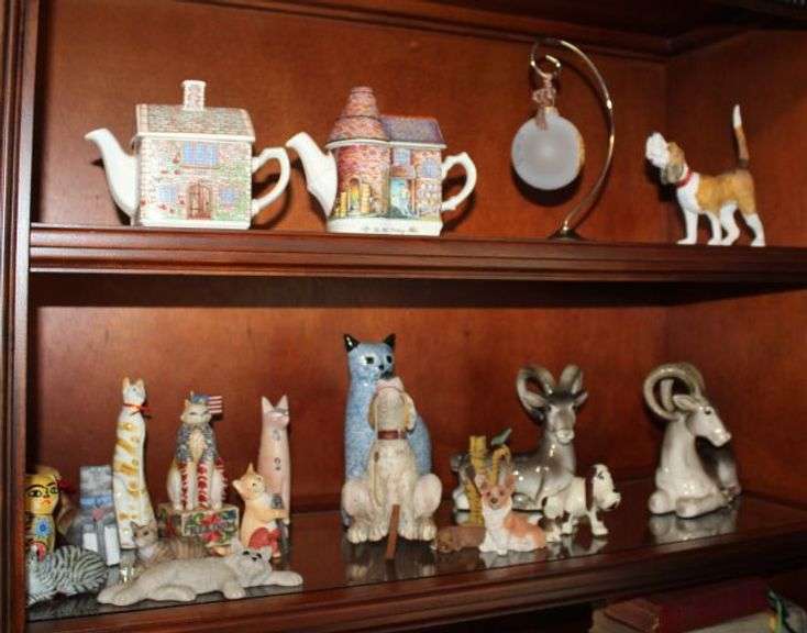Decorative Teapots, Figurines, and Ornaments - Auction Ohio