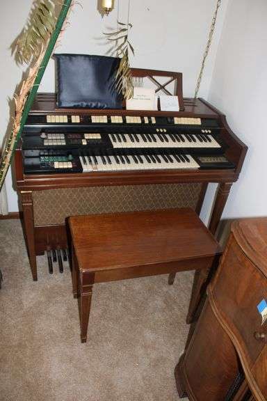 Electric Home Organ - Auction Ohio