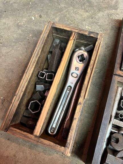 Antique Socket Sets - Auction Ohio