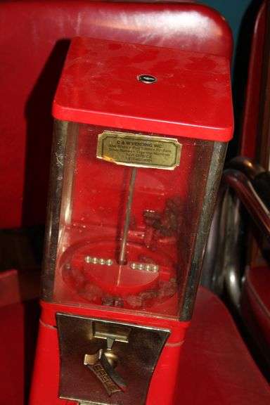 Vintage Candy Dispenser - Auction Ohio