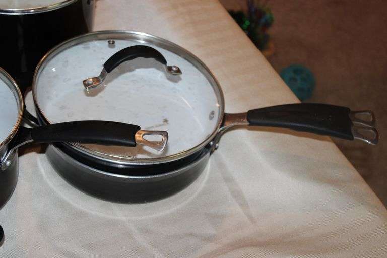 Kitchen Cookware - Auction Ohio