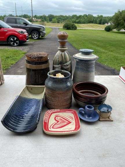 Studio Pottery - Auction Ohio