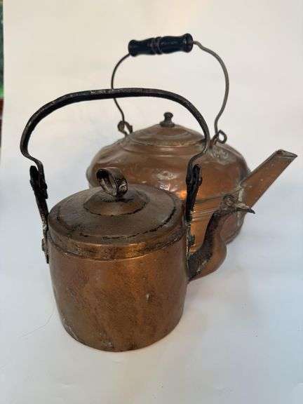 TWO COPPER KETTLES. - Auction Ohio