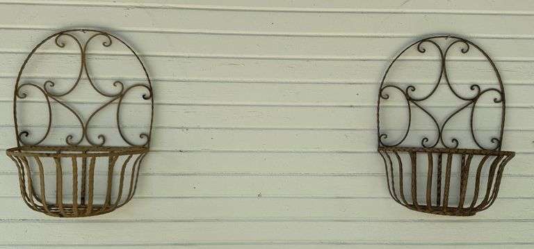 Decorative Metal Wall-Mounted Baskets - Auction Ohio