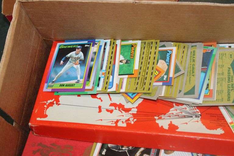 Baseball Card Collection - Auction Ohio