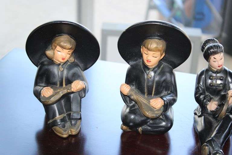 Vintage MCM Chalkware - Auction Ohio