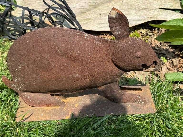 Garden Decor with Metal Rabbit, Fish, and Scroll Bunny - Auction Ohio