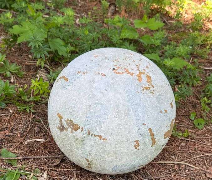 Concrete Garden Sphere With Weathered Finish - Auction Ohio
