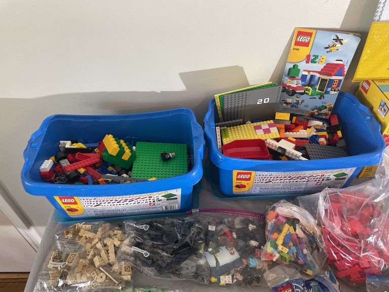 More Legos! - Auction Ohio