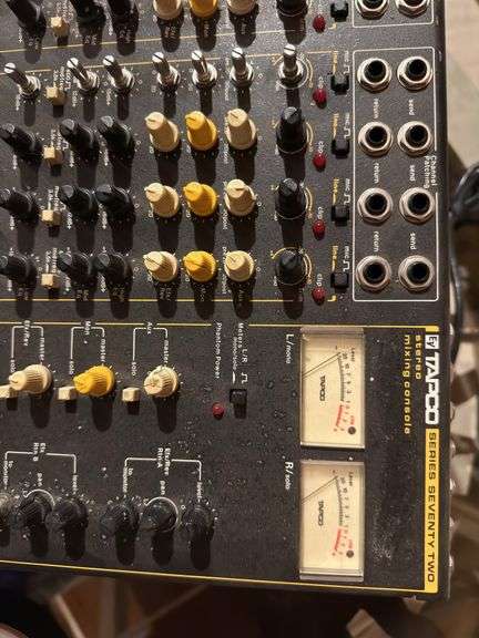 Vintage TAPCO (7208) stereo mixing console - Auction Ohio
