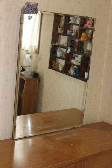 MCM Dresser & Mirror - Auction Ohio