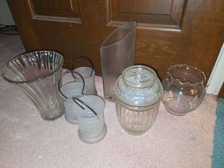 Various Clear glasses items - Auction Ohio