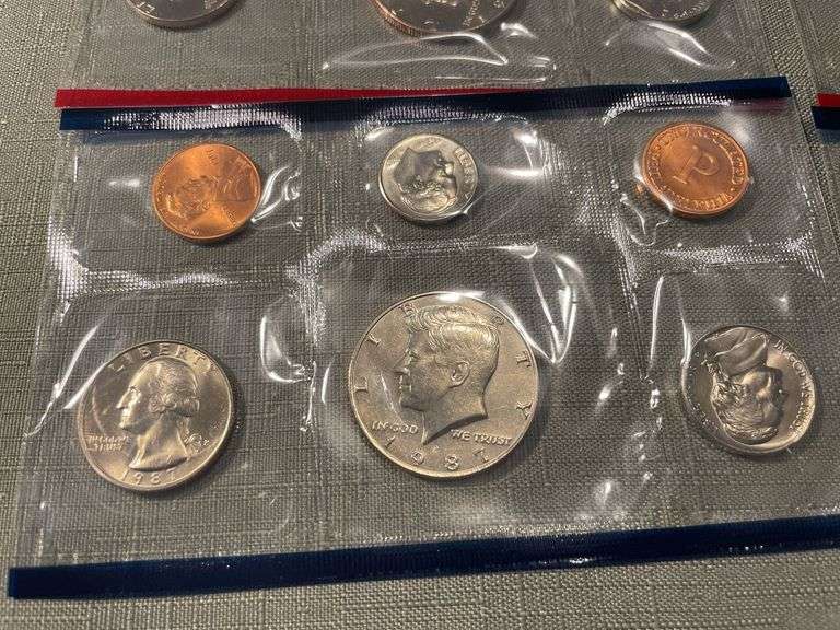 1987 US Mint Uncirculated Coin Sets - Auction Ohio