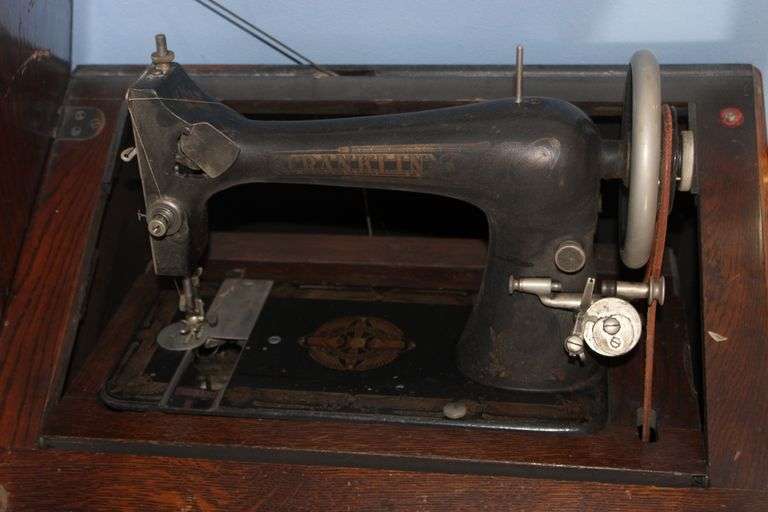 Franklin Sewing Machine - Auction Ohio