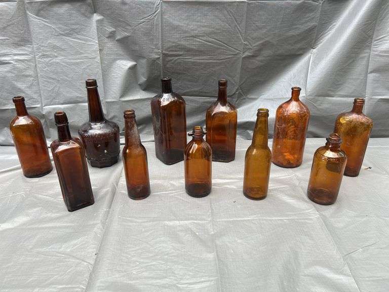 Brown Bottles! - Auction Ohio