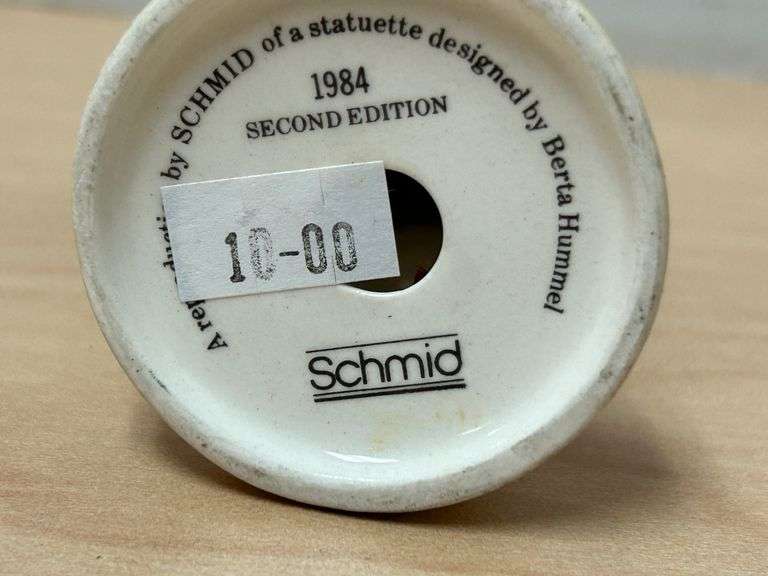 Schmid Figurine - Auction Ohio