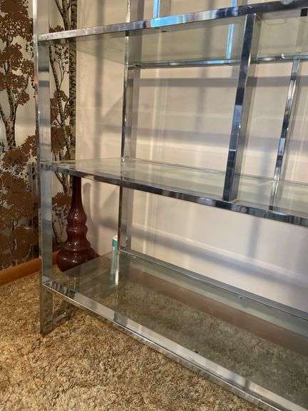 Chrome Glass Display - Auction Ohio