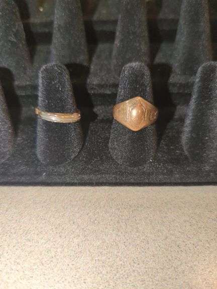 2 rings - Auction Ohio