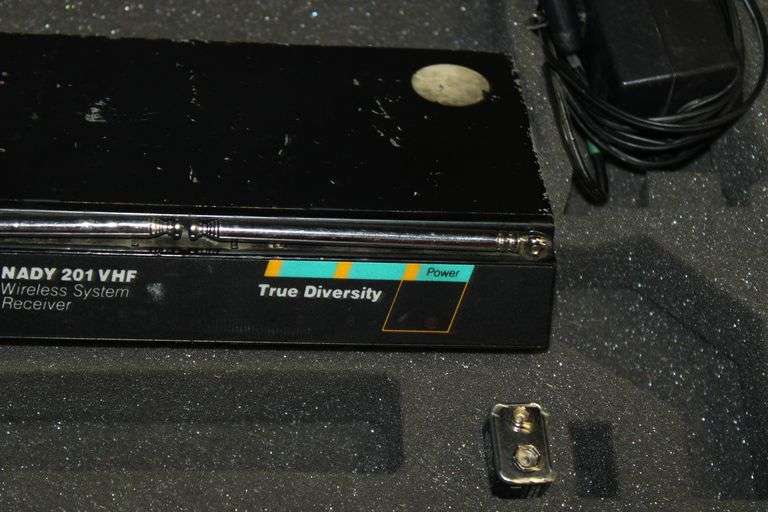 NADY 201 VHF Wireless System Receiver - Auction Ohio