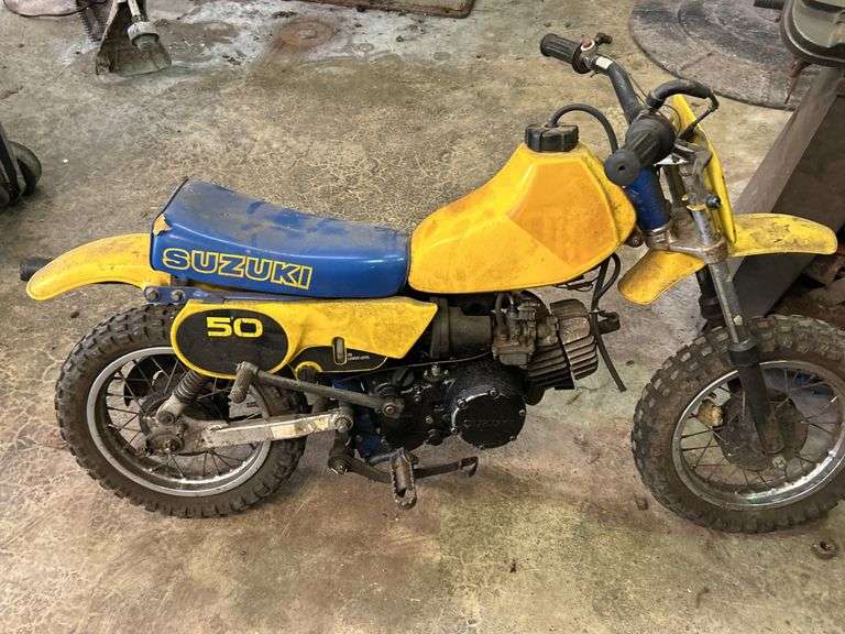 Suzuki 50cc Dirt Bike, Yellow and Blue - Auction Ohio