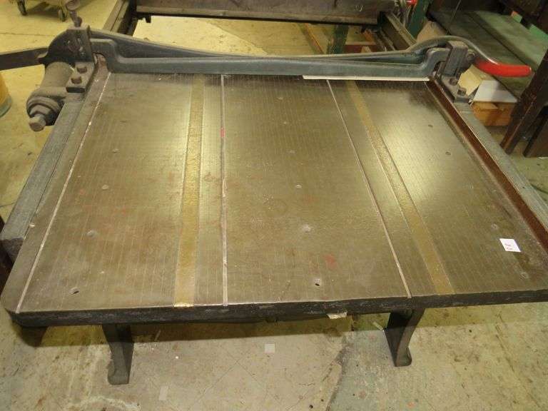 Large Paper Cutter - Auction Ohio