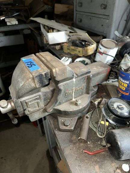 Buffalo Number 5 Vise - Auction Ohio