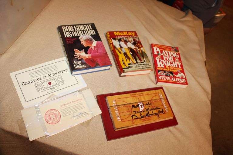 Bob Knight & McKay Collectibles - Auction Ohio
