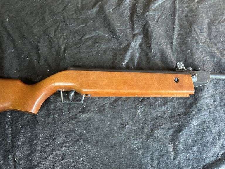 Crosman Airgun - Auction Ohio