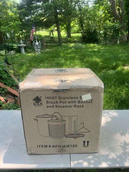 100 QT stainless steel stock pot with basket steamer rack - Auction Ohio