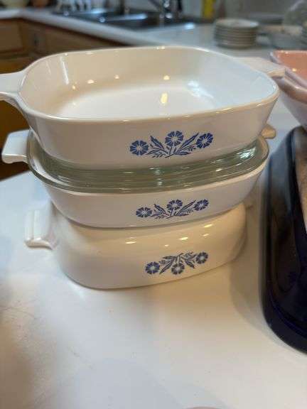 Pink baking dishes + Corning + more - Auction Ohio